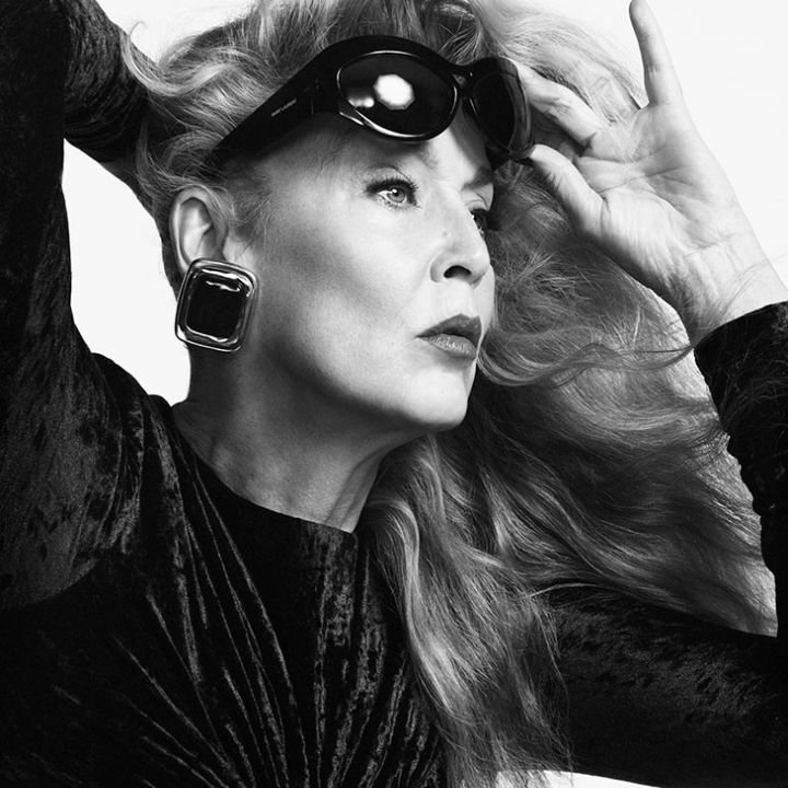 Jerry Hall Twin Sister, Fame, and Her Iconic Relationships - Mottherless